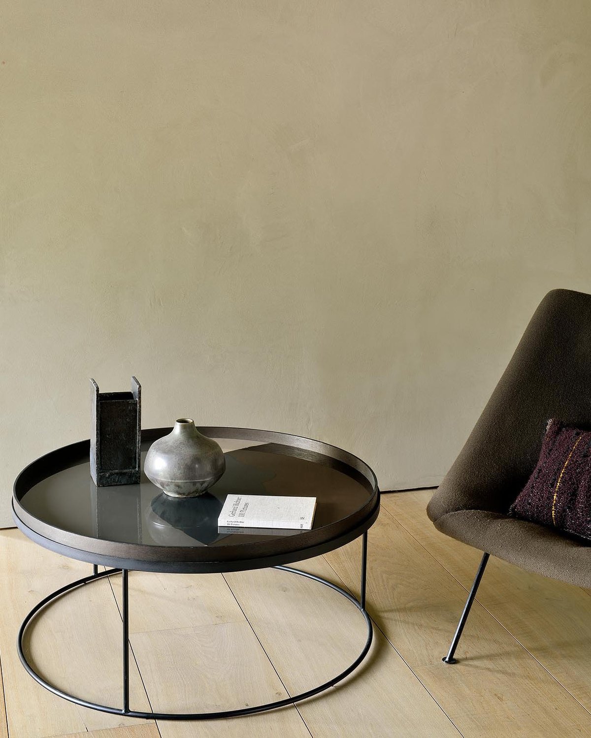 Customise your furniture with our tray tables set